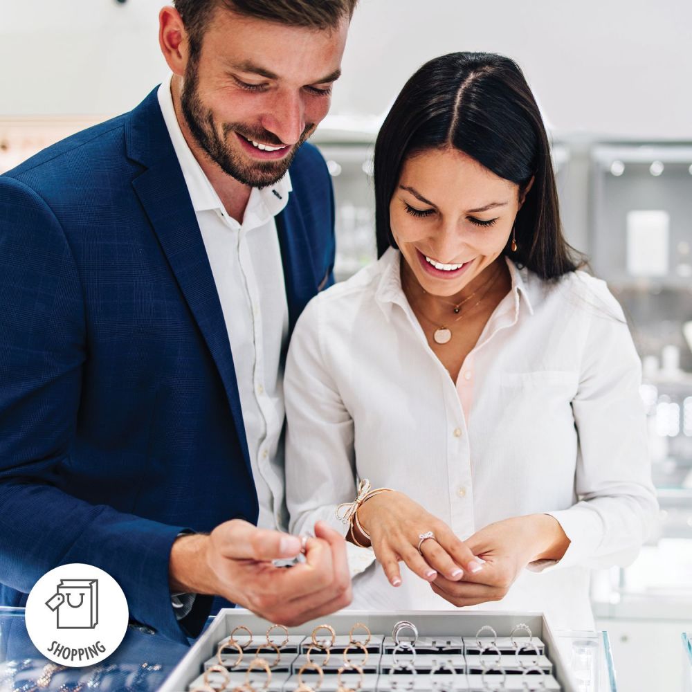 Best Times to Buy Engagement Rings